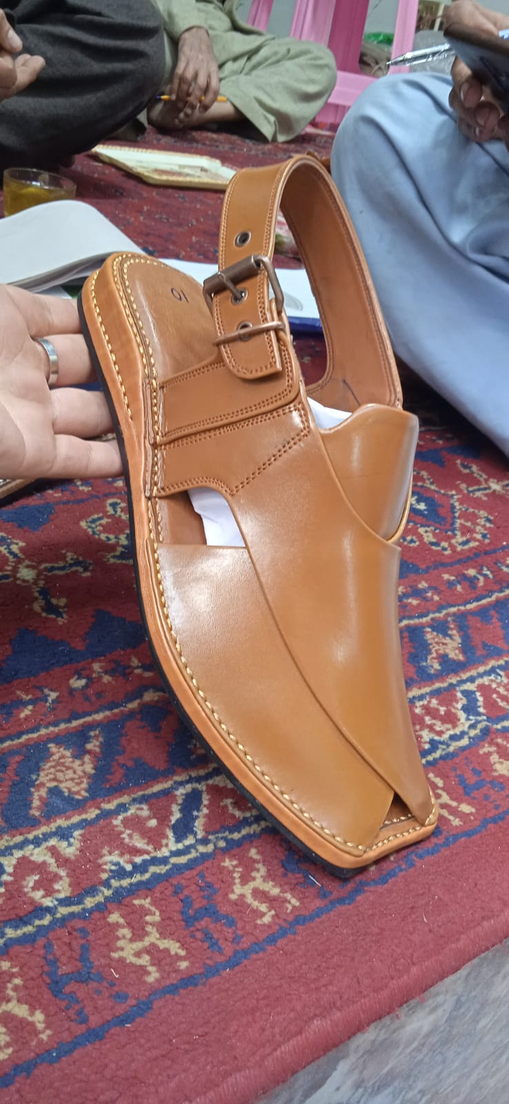 Golden single sole Peshawari Chappal – REDCAT